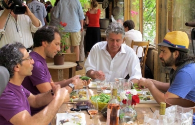 Rencontre d'Anthony Bourdain avec Sami and Ramzi Ghosn, du Vignoble ...